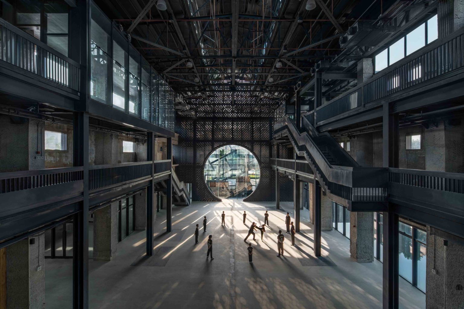 Into the Void: 7 Examples of Astounding Architectural Apertures ...