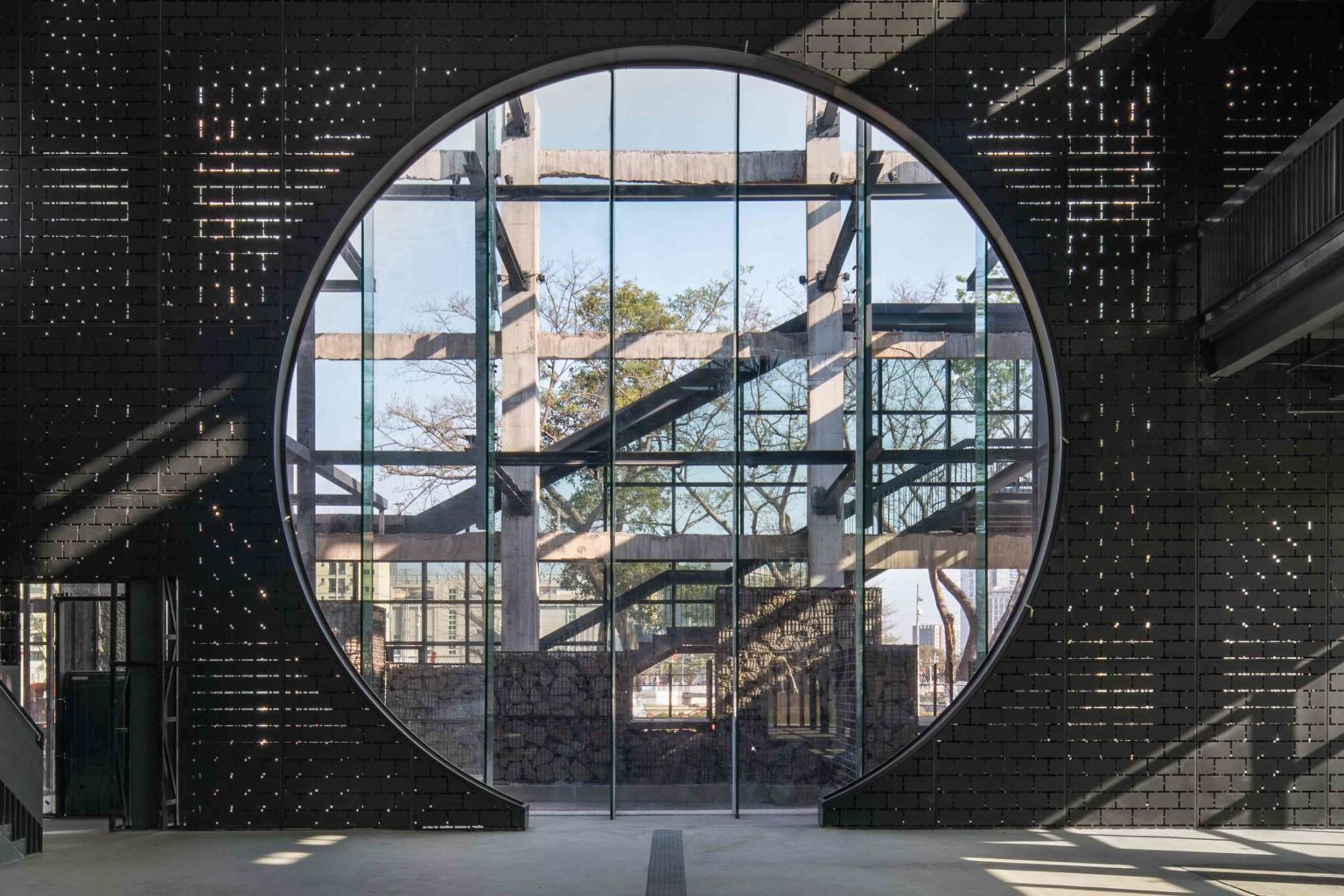 Into the Void: 7 Examples of Astounding Architectural Apertures ...